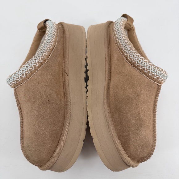 UGG | Shoes | Ugg Taz Platform Slippers Slip On Slides Clogs Womens 7 ...